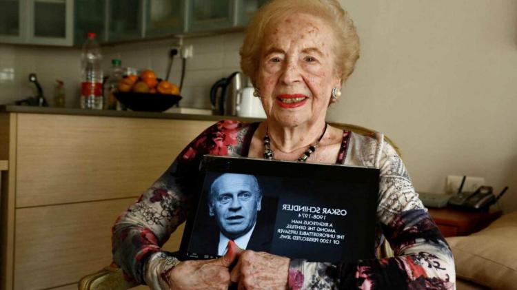 Secretária de Schindler que o ajudou a salvar milhares de vidas morre ...